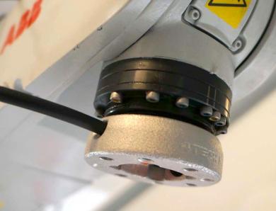 SMART ADAPTER FLANGE FOR SMALL ROBOTS | HowToRobot